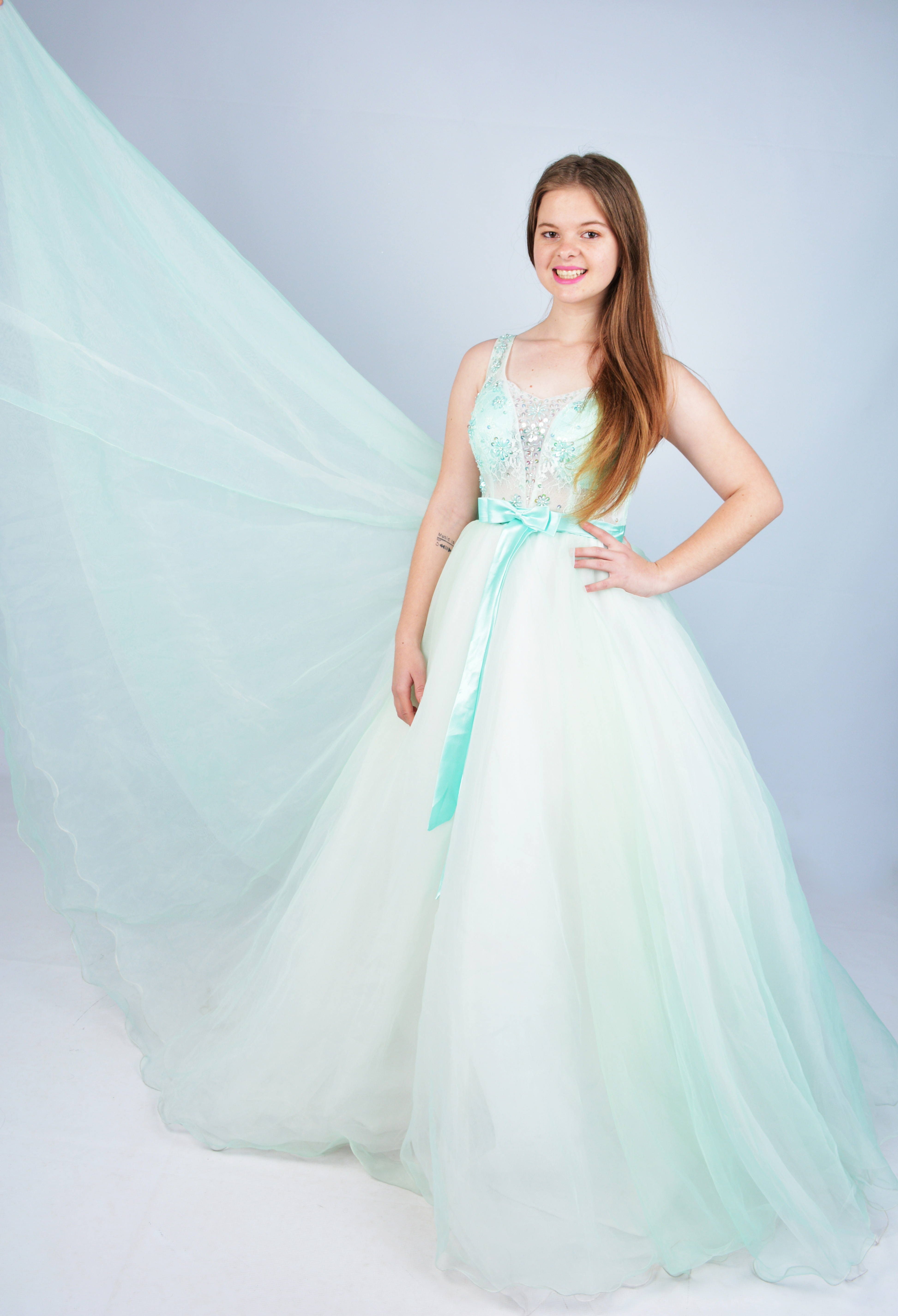 Index of /images/Adult Female/Simone/Simone Evening Wear 2021/